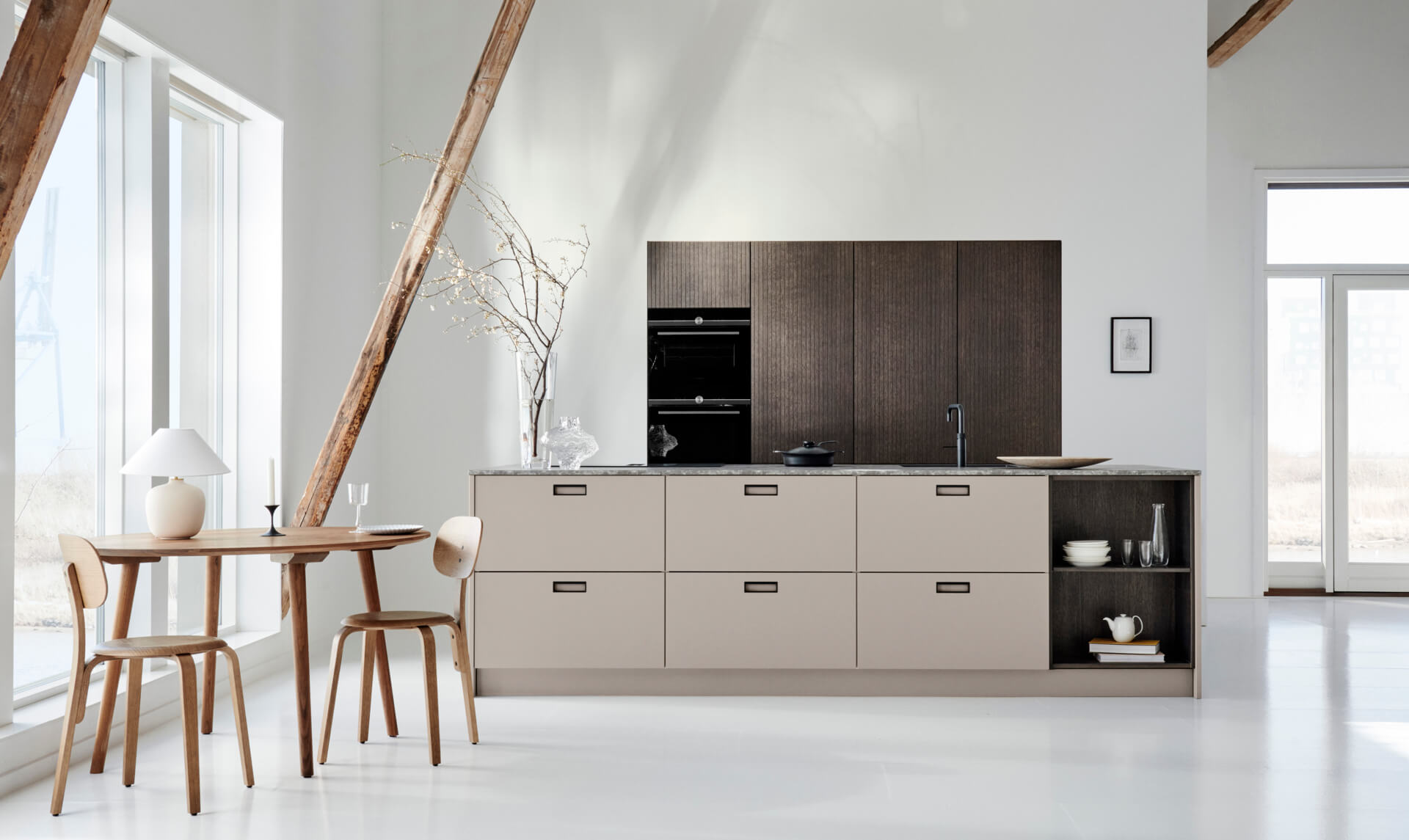 ครัว Corisa Dark Oak | Kvik ประเทศไทย - ฟินิชไม้หรูหราพร้อมดีไซน์แบบ ...