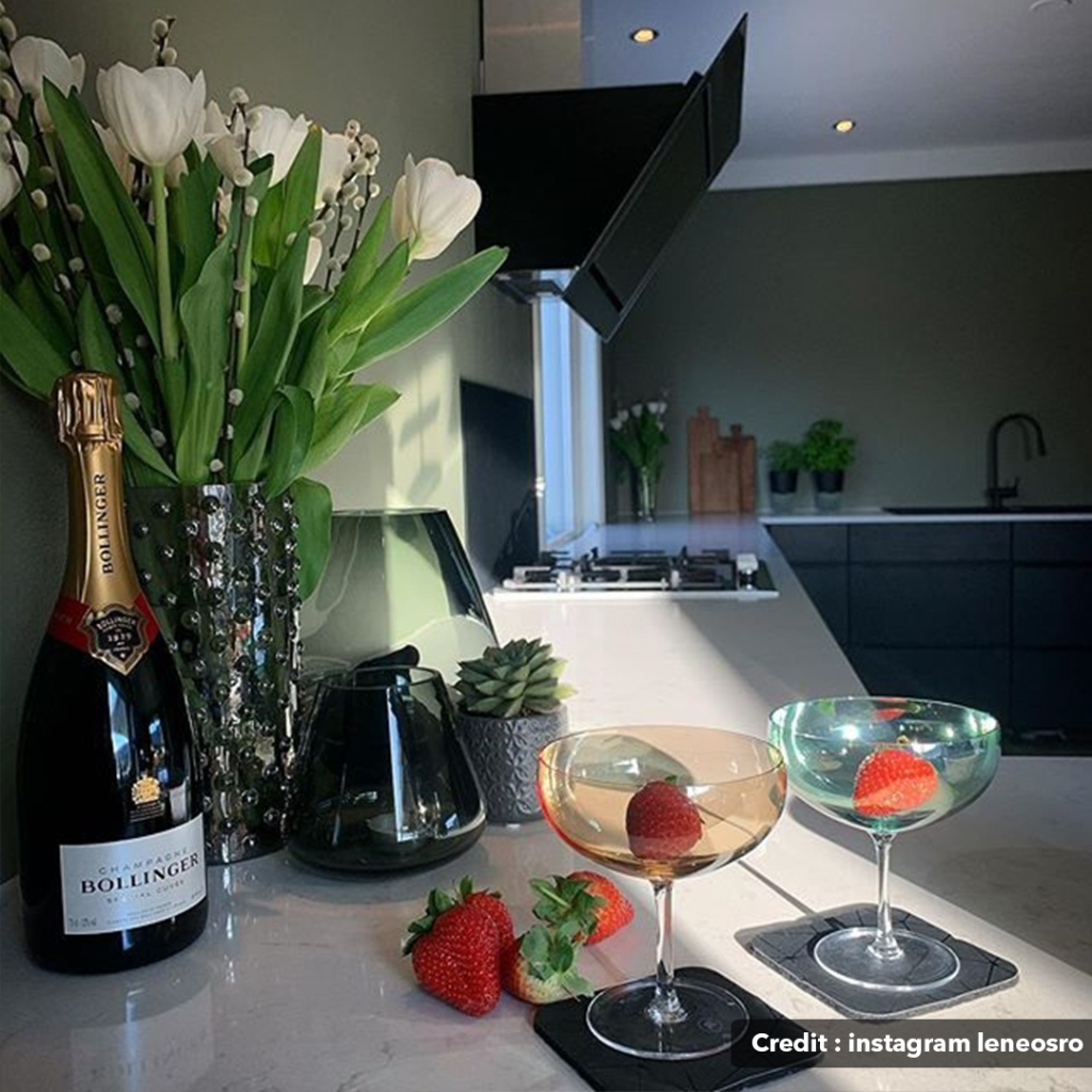 Staycation อยู่ที่บ้านแบบคูลๆ ไปกับชุดครัว Kvik | Kvik